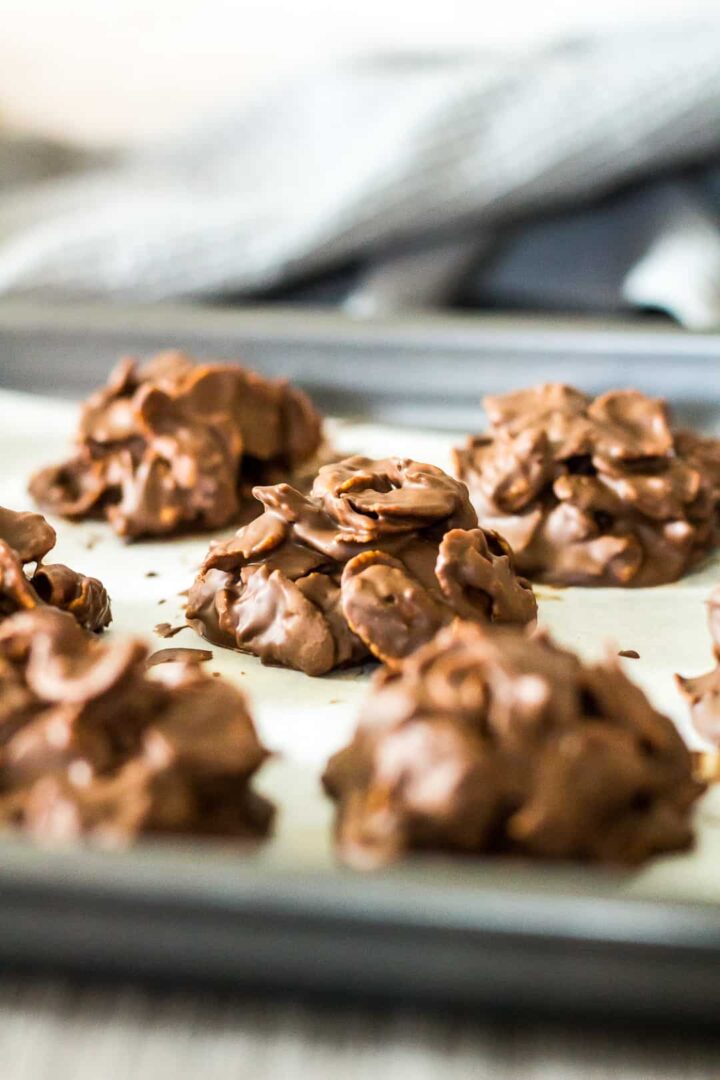 Chocolate Peanut Butter Cornflake Cookies - Simply Bake