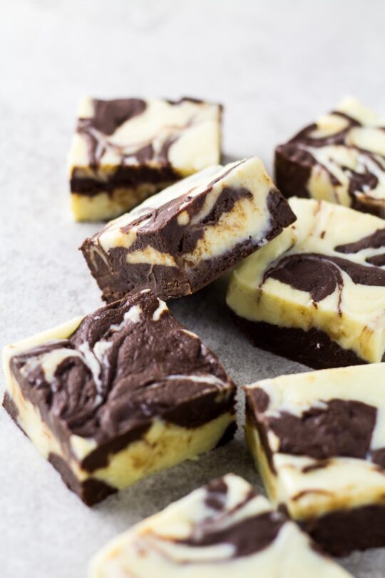 Chocolate Marble Fudge - Simply Bake