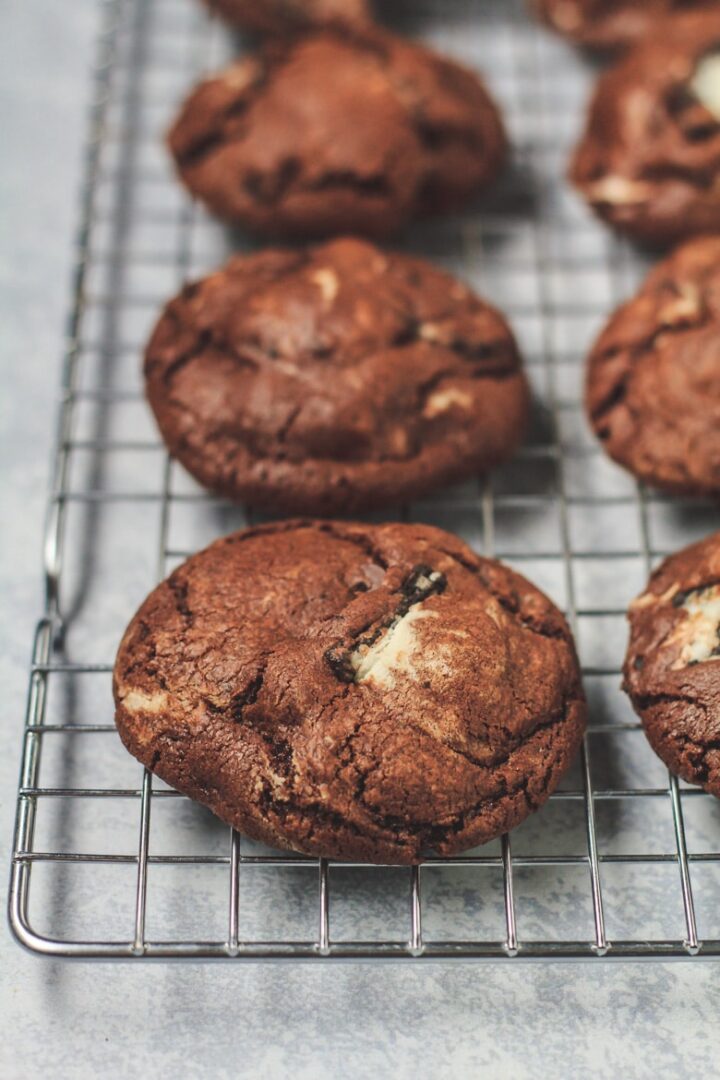 Chocolate Oreo Cookies - Simply Bake