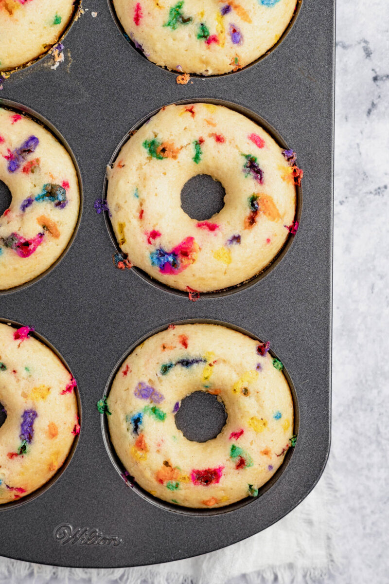 Baked Funfetti Doughnuts - Simply Bake